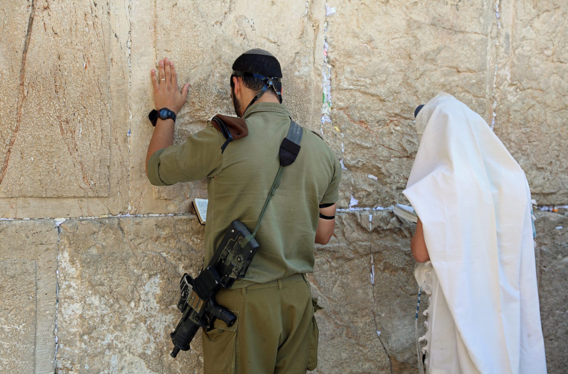 Jews Returning To Israel Prophesied - Welcome to the Hope of Israel ...